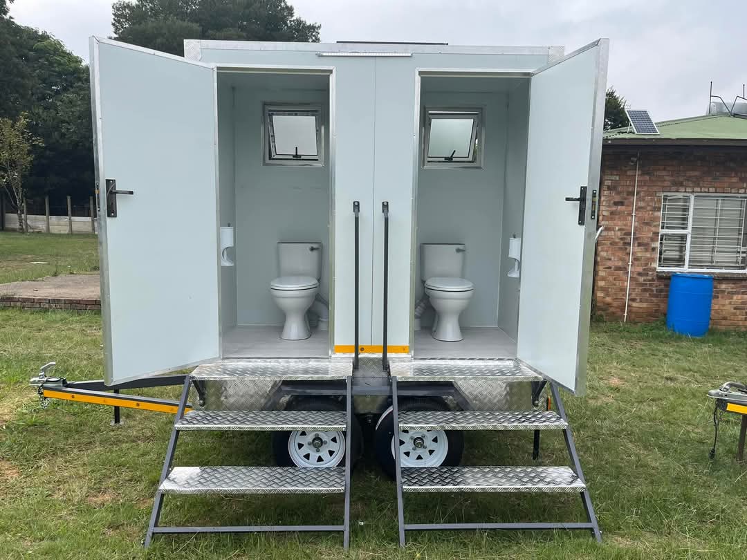 Mobile VIP Toilet – Male & Female - FACTORY